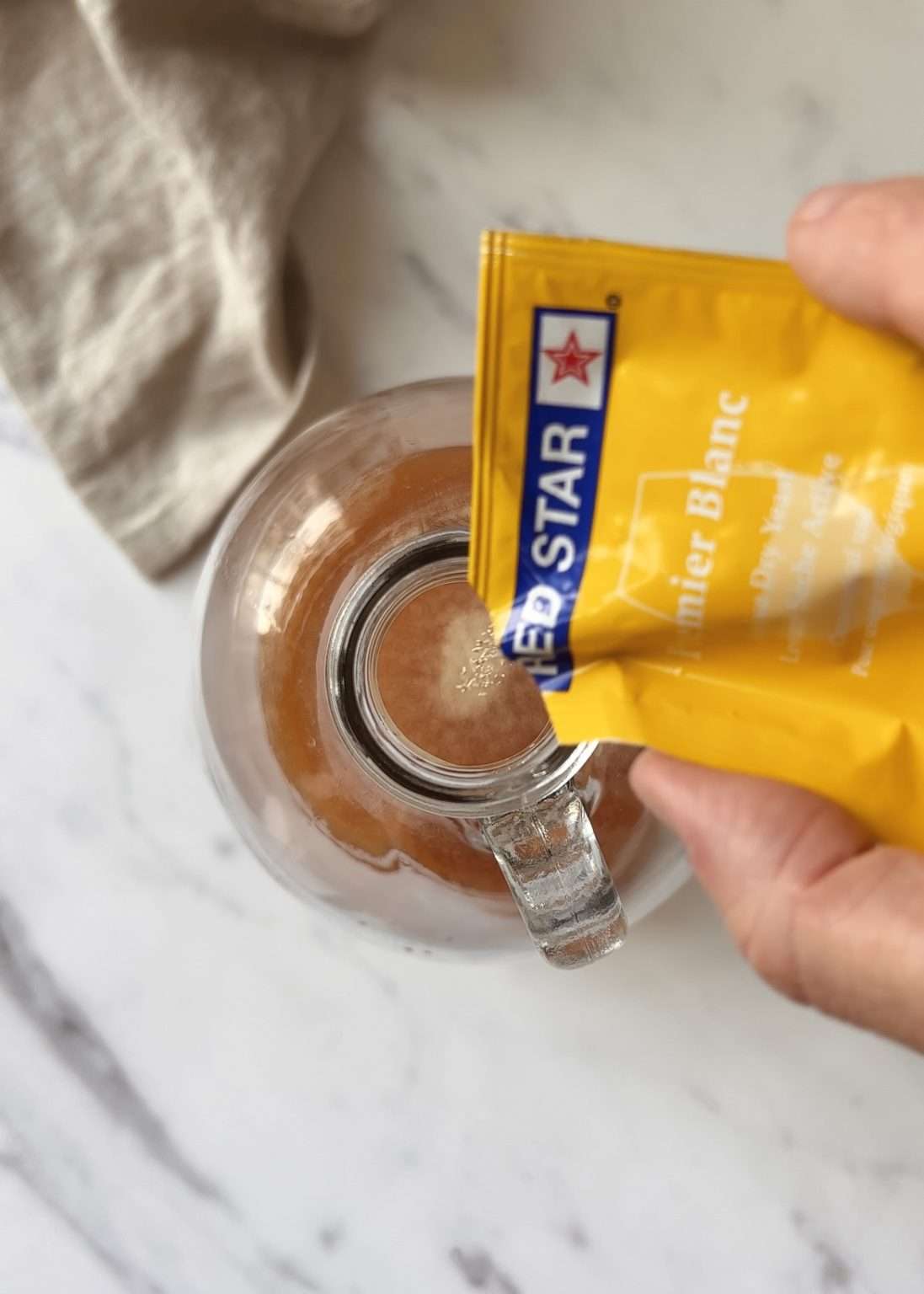 Homemade Peach Cider Recipe with Honey (Peach Cyser)