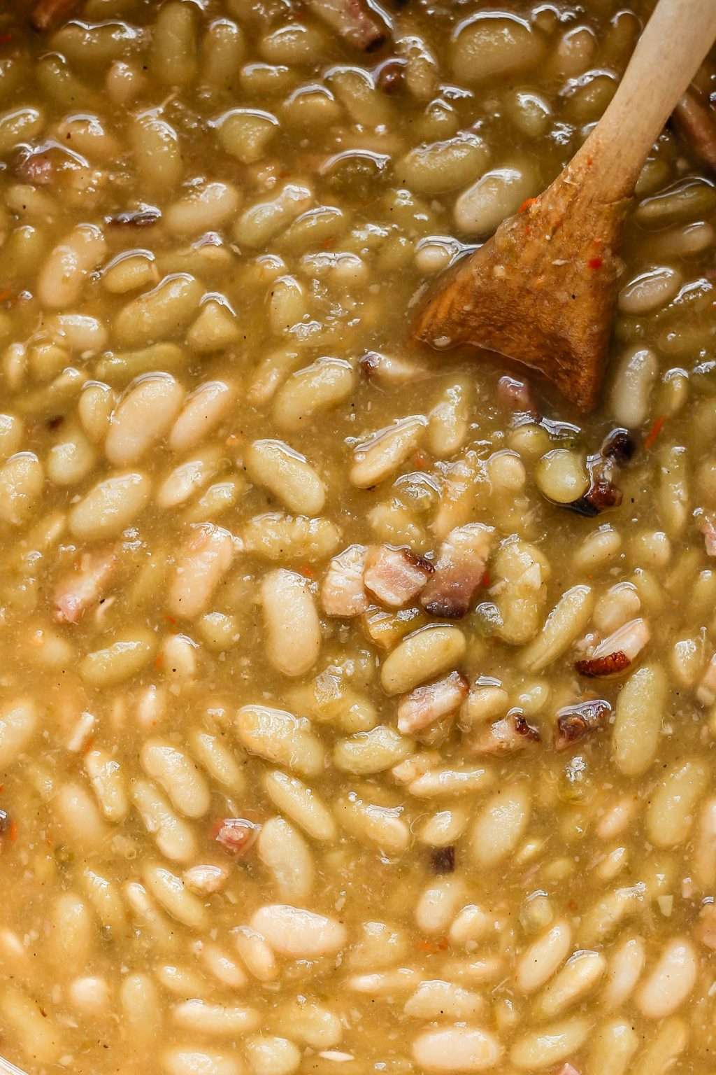Creamy Cajun Flageolet Beans with Smoked Bacon