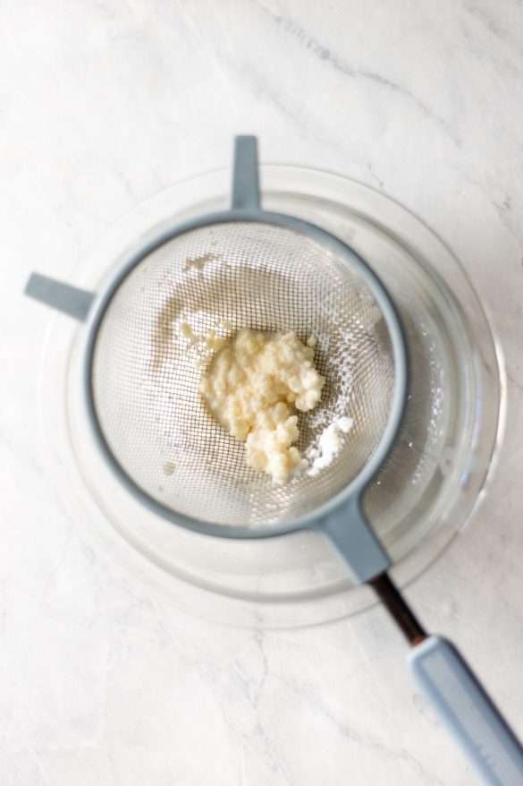 How to Make Fermented Milk Kefir at Home (Two Ways)