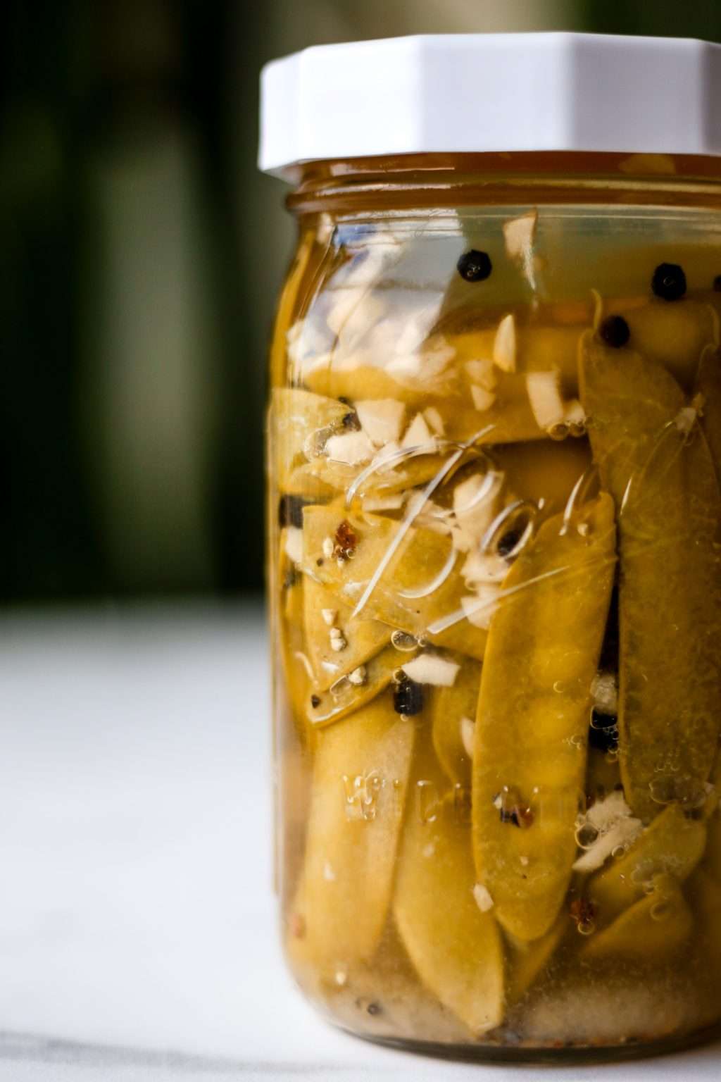 Naturally Fermented Snow Peas with Garlic and Black Pepper