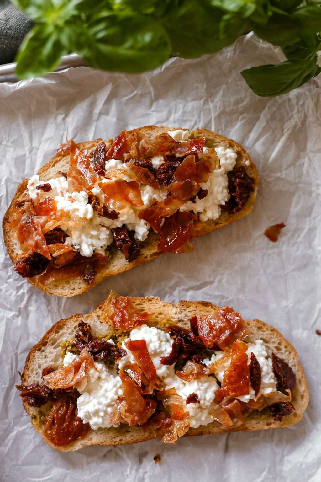 Pizza Cottage Cheese Toast with Crispy Prosciutto