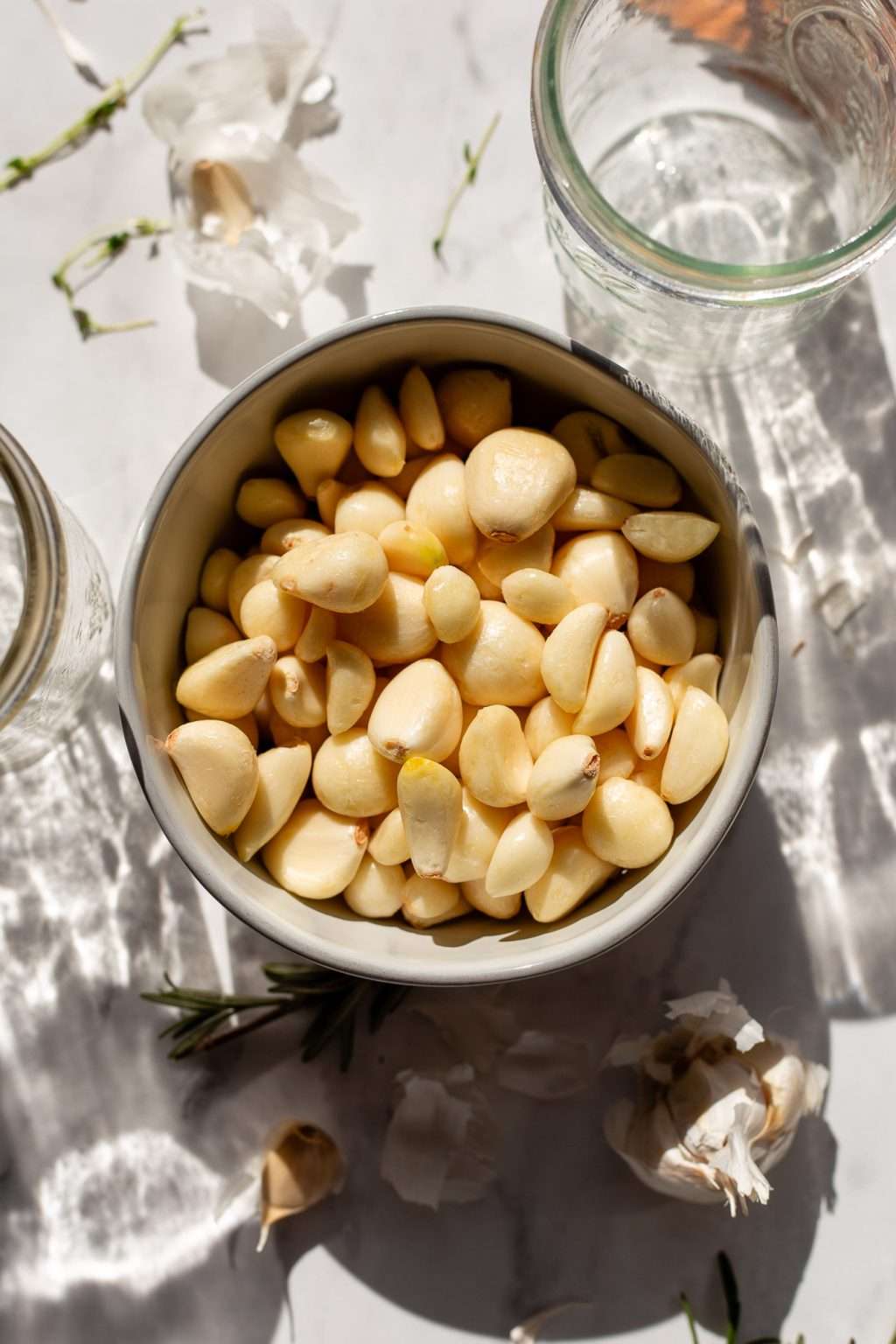 My Easy Probiotic Pickled Garlic Recipe (only 3 ingredients)